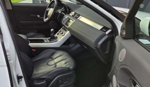 White Land Rover Range Rover Evoque 2013 in Siauliai, with an engine capacity of 2.20 L and mileage of 325 thousand km for 6999 €, photo 16 on AUTOMOTO.COM.LV