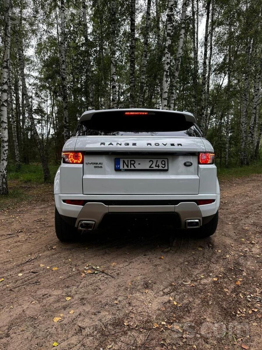 Balts Land Rover Range Rover Evoque 2013 Rīga, ar dzinēja tilpumu 2.20 L un nobraukumu 255 tūkst. km par 8900 €, foto 7 vietnē AUTOMOTO.COM.LV