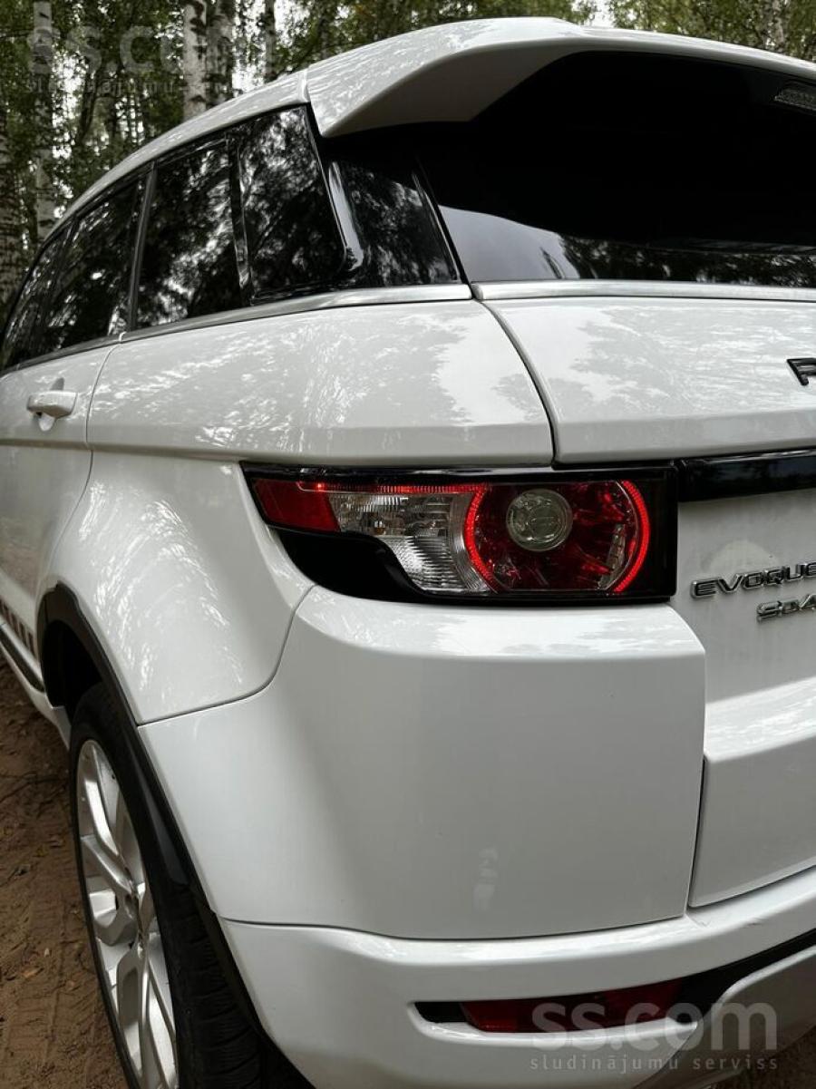 Balts Land Rover Range Rover Evoque 2013 Rīga, ar dzinēja tilpumu 2.20 L un nobraukumu 255 tūkst. km par 8900 €, foto 12 vietnē AUTOMOTO.COM.LV