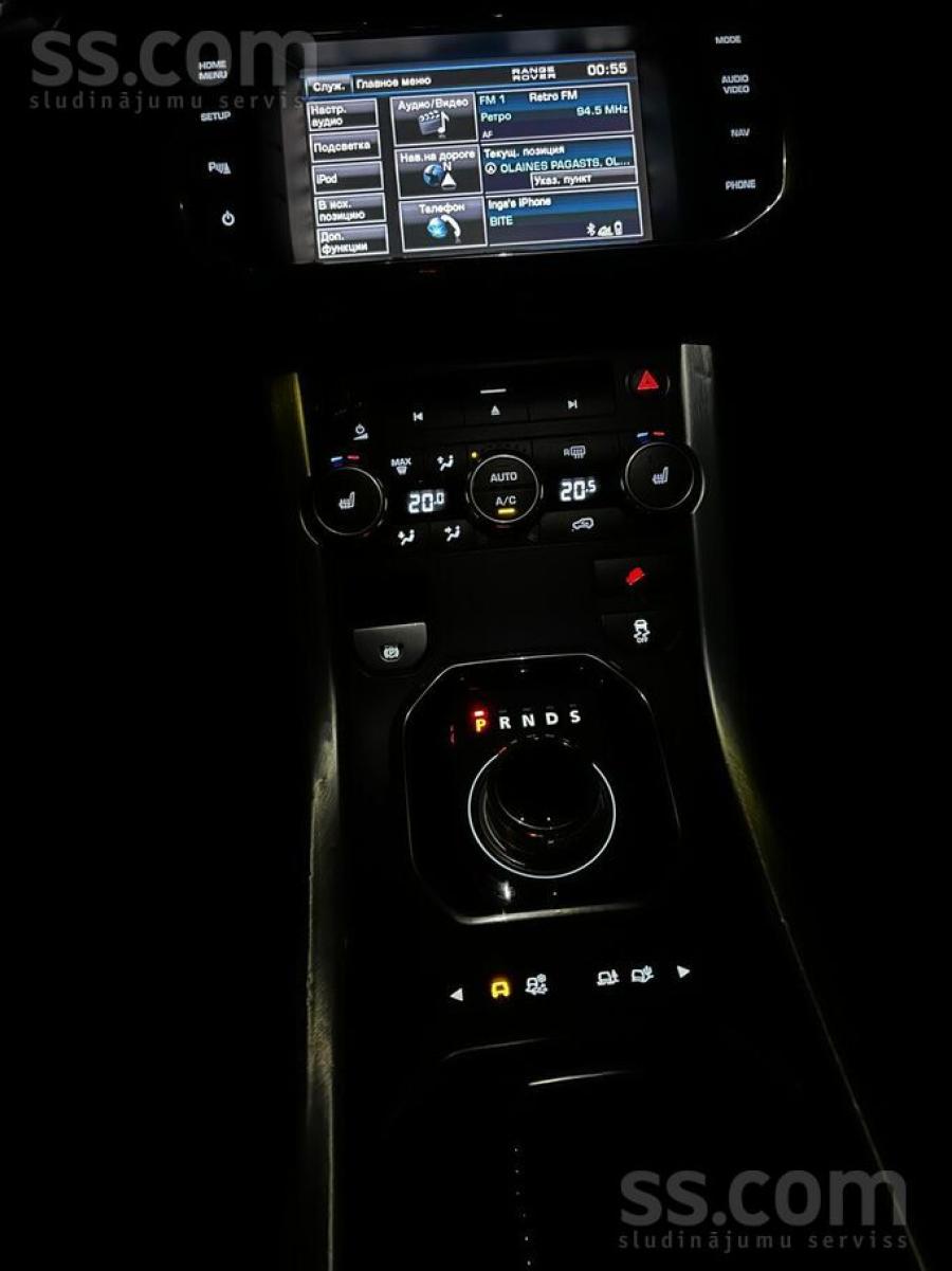 Balts Land Rover Range Rover Evoque 2013 Rīga, ar dzinēja tilpumu 2.20 L un nobraukumu 255 tūkst. km par 8900 €, foto 17 vietnē AUTOMOTO.COM.LV