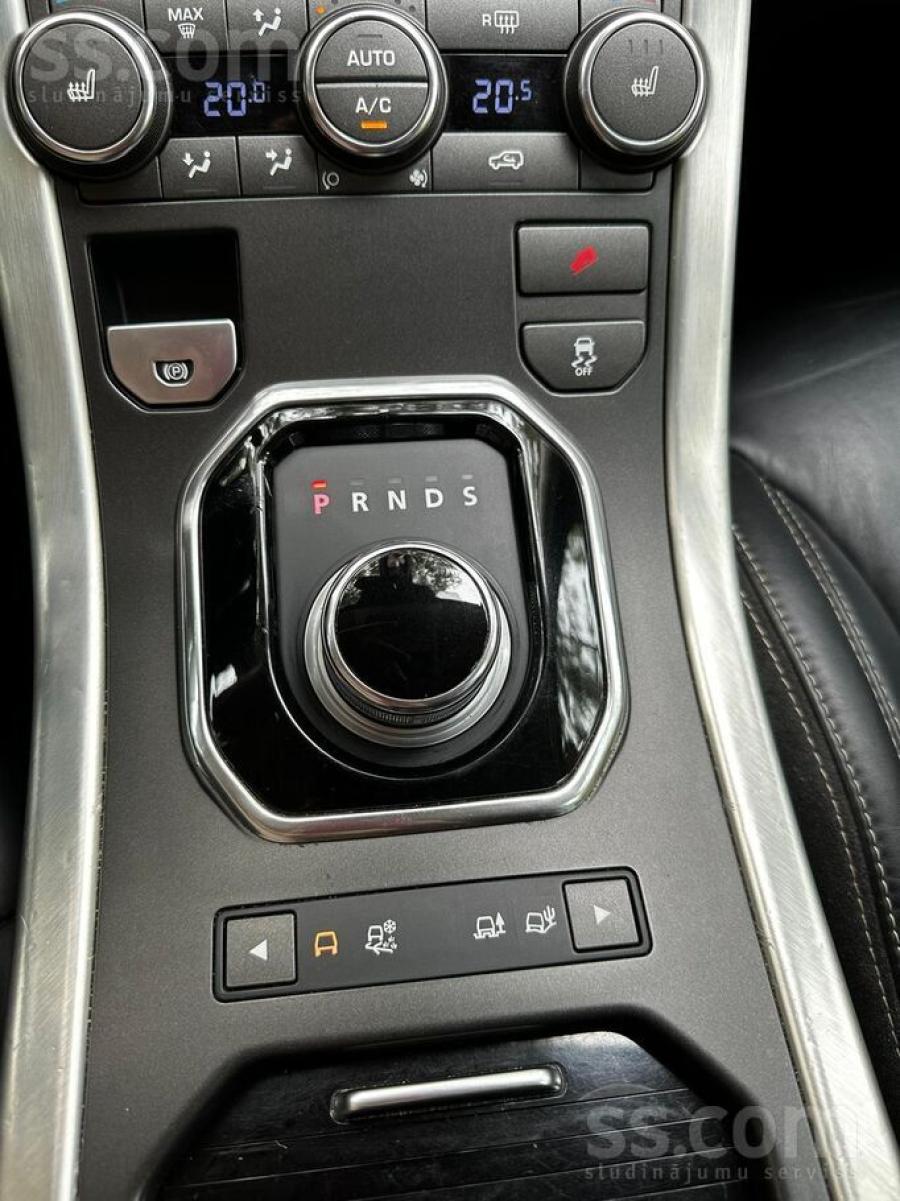 Balts Land Rover Range Rover Evoque 2013 Rīga, ar dzinēja tilpumu 2.20 L un nobraukumu 255 tūkst. km par 8900 €, foto 18 vietnē AUTOMOTO.COM.LV
