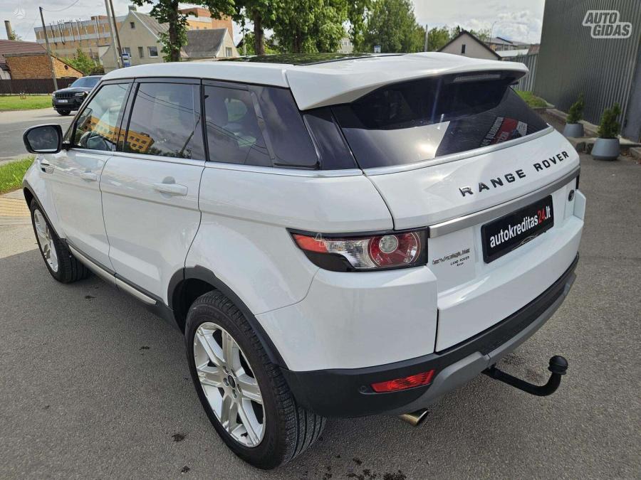 White Land Rover Range Rover Evoque 2013 in Siauliai, with an engine capacity of 2.00 L and mileage of 257 thousand km for 12450 €, photo 9 on AUTOMOTO.COM.LV