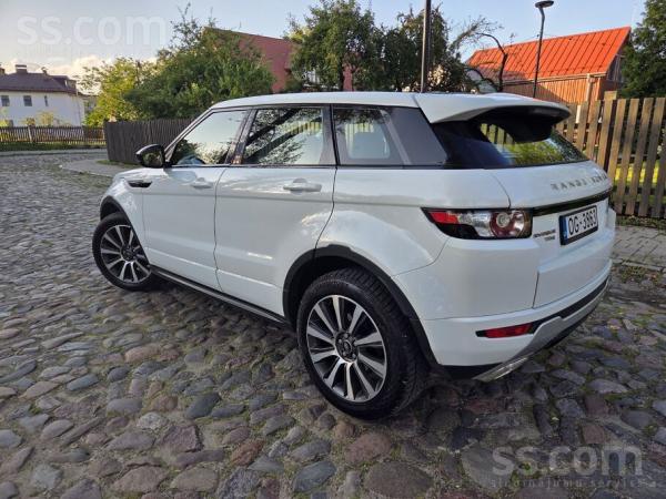Balts Land Rover Range Rover Evoque 2014 Jelgava, ar dzinēja tilpumu 2.20 L un nobraukumu 0 tūkst. km par 12900 €, foto 7 vietnē AUTOMOTO.COM.LV