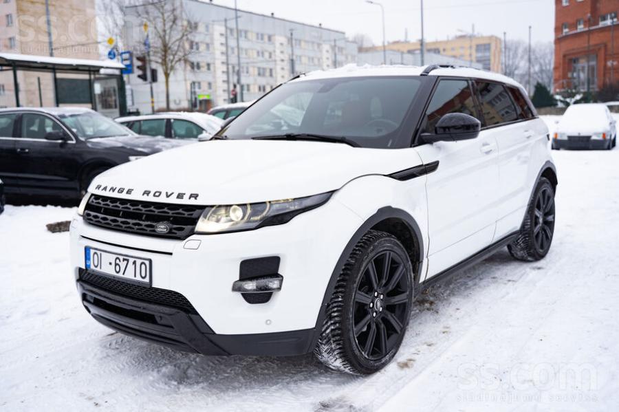 White Land Rover Range Rover Evoque 2014 in Liepaja, with an engine capacity of 2.00 L and mileage of 152 thousand km for 13500 €, photo 1 on AUTOMOTO.COM.LV