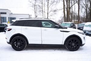White Land Rover Range Rover Evoque 2014 in Liepaja, with an engine capacity of 2.00 L and mileage of 152 thousand km for 13500 €, photo 3 on AUTOMOTO.COM.LV