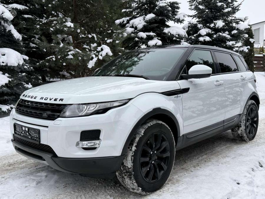 White Land Rover Range Rover Evoque 2014 in Utena, with an engine capacity of 2.18 L and mileage of 218 thousand km for 9950 €, photo 2 on AUTOMOTO.COM.LV