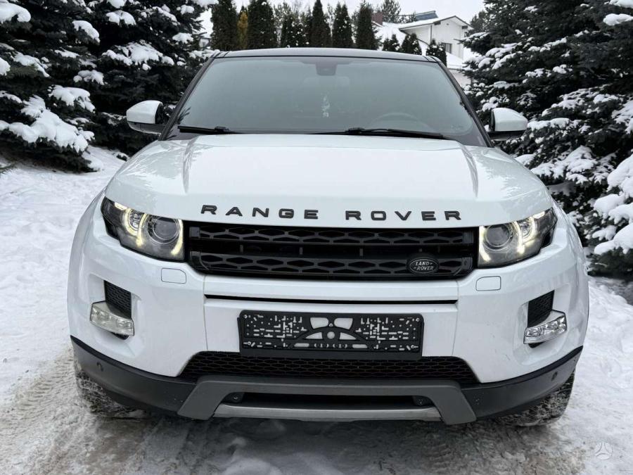 White Land Rover Range Rover Evoque 2014 in Utena, with an engine capacity of 2.18 L and mileage of 218 thousand km for 9950 €, photo 3 on AUTOMOTO.COM.LV