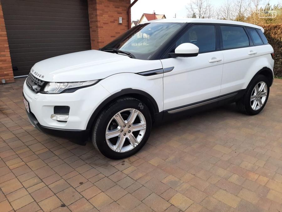 White Land Rover Range Rover Evoque 2014 in Kaunas, with an engine capacity of 2.20 L and mileage of 279 thousand km for 8600 €, photo 8 on AUTOMOTO.COM.LV