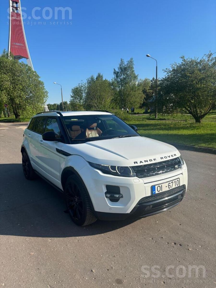 Balts Land Rover Range Rover Evoque 2014 Rīga, ar dzinēja tilpumu 2.00 L un nobraukumu 158 tūkst. km par 15500 €, foto 8 vietnē AUTOMOTO.COM.LV