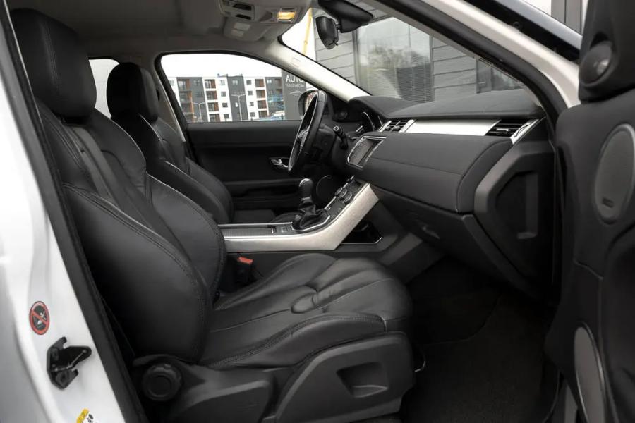 Balts Land Rover Range Rover Evoque 2014 Jelgava, ar dzinēja tilpumu 2.20 L un nobraukumu 152 tūkst. km par 9900 €, foto 10 vietnē AUTOMOTO.COM.LV