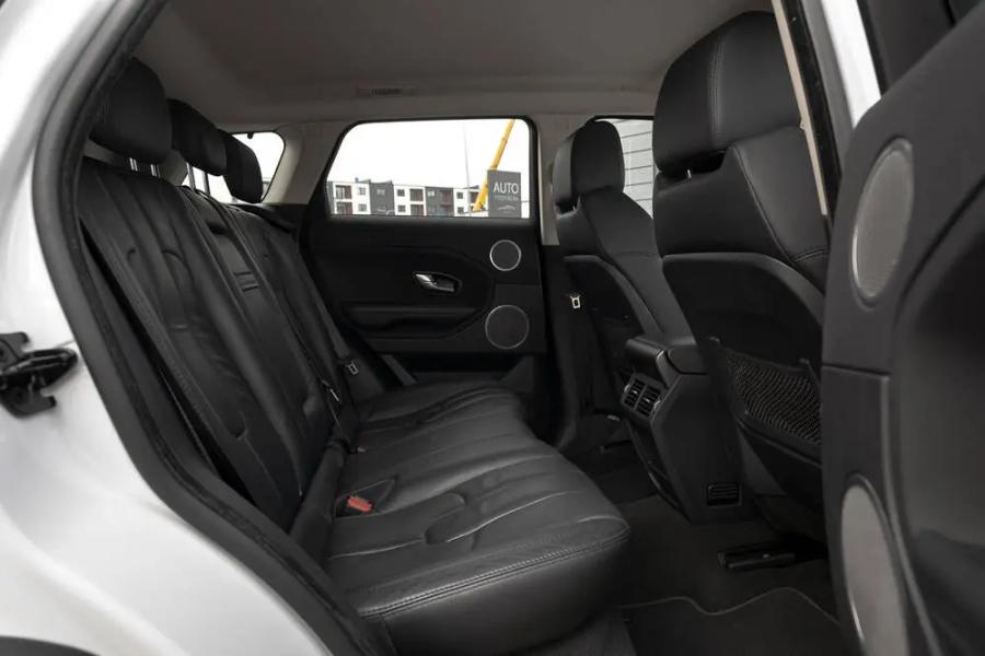Balts Land Rover Range Rover Evoque 2014 Jelgava, ar dzinēja tilpumu 2.20 L un nobraukumu 152 tūkst. km par 9900 €, foto 12 vietnē AUTOMOTO.COM.LV