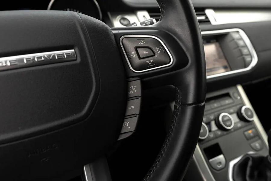 Balts Land Rover Range Rover Evoque 2014 Jelgava, ar dzinēja tilpumu 2.20 L un nobraukumu 152 tūkst. km par 9900 €, foto 19 vietnē AUTOMOTO.COM.LV