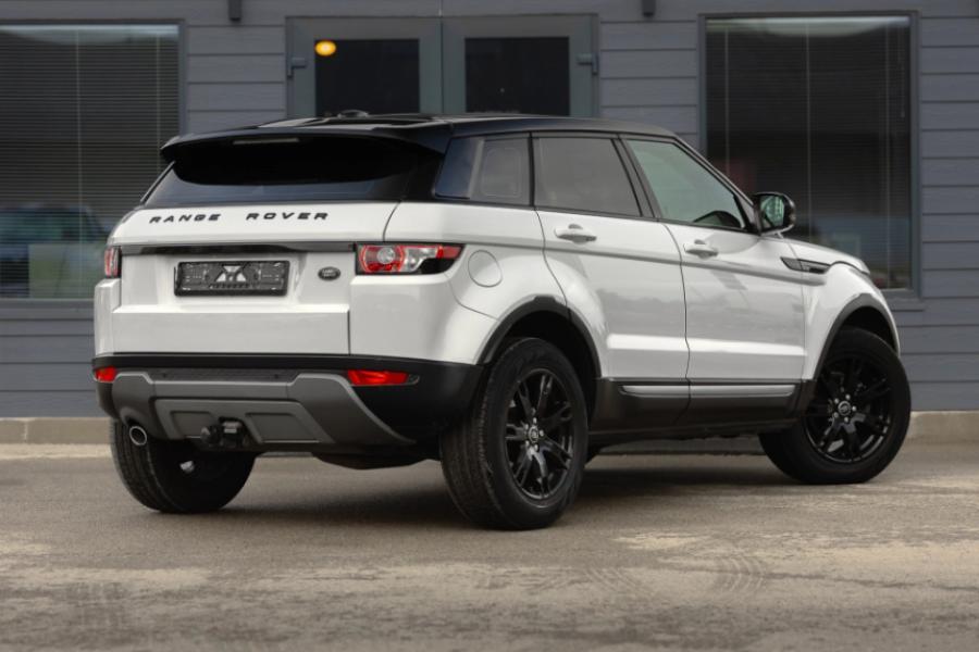 Balts Land Rover Range Rover Evoque 2014 Rīga, ar dzinēja tilpumu 2.20 L un nobraukumu 152 tūkst. km par 11450 €, foto 5 vietnē AUTOMOTO.COM.LV