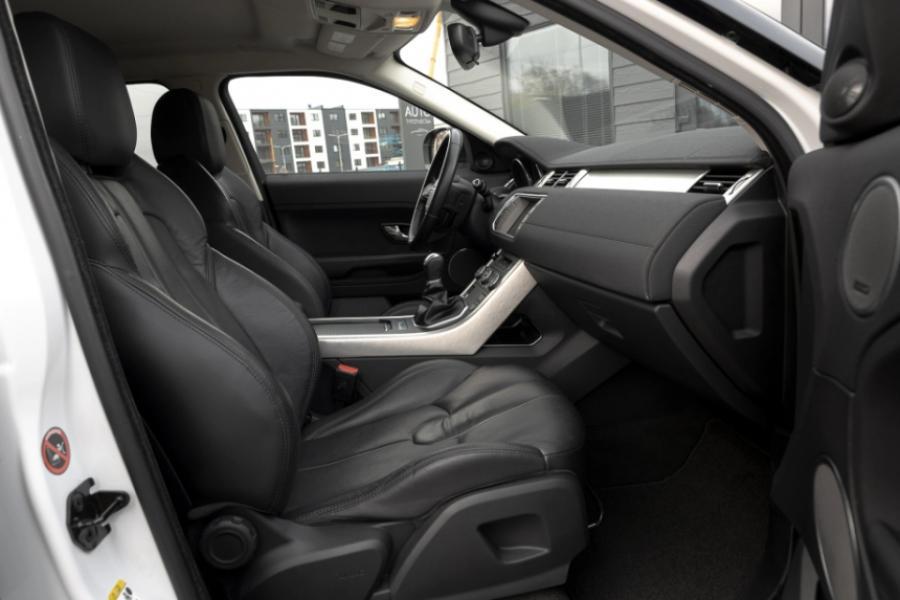 Balts Land Rover Range Rover Evoque 2014 Rīga, ar dzinēja tilpumu 2.20 L un nobraukumu 152 tūkst. km par 11450 €, foto 10 vietnē AUTOMOTO.COM.LV