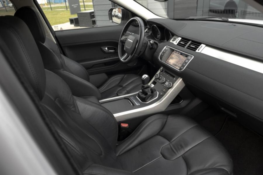 Balts Land Rover Range Rover Evoque 2014 Rīga, ar dzinēja tilpumu 2.20 L un nobraukumu 152 tūkst. km par 11450 €, foto 11 vietnē AUTOMOTO.COM.LV