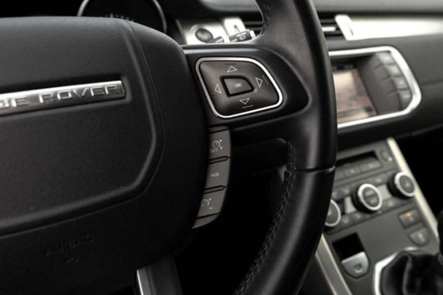Balts Land Rover Range Rover Evoque 2014 Rīga, ar dzinēja tilpumu 2.20 L un nobraukumu 152 tūkst. km par 11450 €, foto 19 vietnē AUTOMOTO.COM.LV