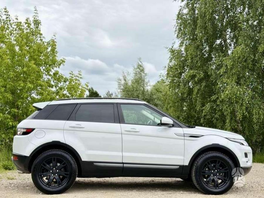 Balts Land Rover Range Rover Evoque 2014 Šauļi, ar dzinēja tilpumu 2.18 L un nobraukumu 171 tūkst. km par 13999 €, foto 15 vietnē AUTOMOTO.COM.LV