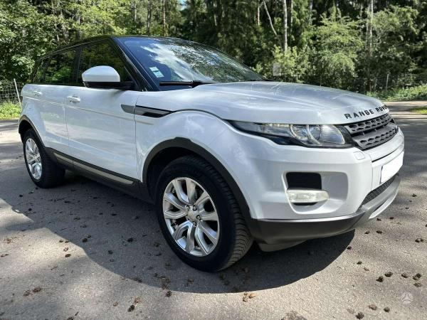 White Land Rover Range Rover Evoque 2014 in Taurage, with an engine capacity of 2.18 L and mileage of 207 thousand km for 9900 €, photo 1 on AUTOMOTO.COM.LV