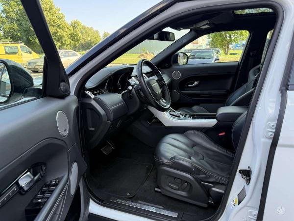 White Land Rover Range Rover Evoque 2014 in Kaunas, with an engine capacity of 2.18 L and mileage of 145 thousand km for 14190 €, photo 9 on AUTOMOTO.COM.LV