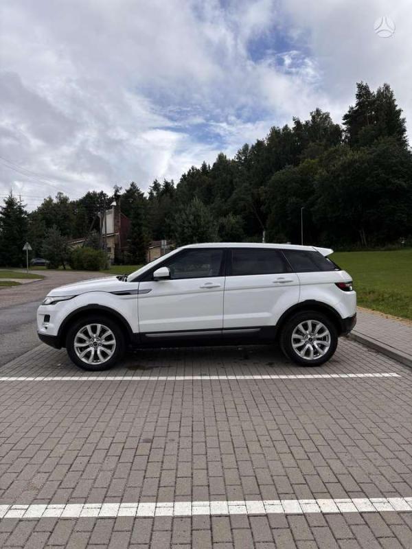 Balts Land Rover Range Rover Evoque 2014 Viļņa, ar dzinēja tilpumu 2.18 L un nobraukumu 294 tūkst. km par 10300 €, foto 3 vietnē AUTOMOTO.COM.LV