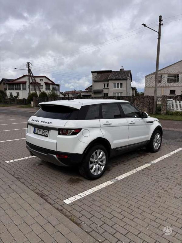 Balts Land Rover Range Rover Evoque 2014 Viļņa, ar dzinēja tilpumu 2.18 L un nobraukumu 294 tūkst. km par 10300 €, foto 6 vietnē AUTOMOTO.COM.LV