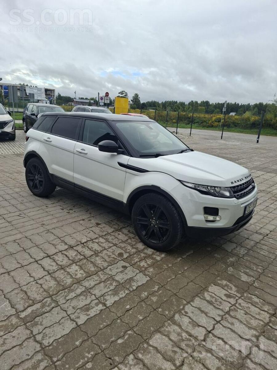 Balts Land Rover Range Rover Evoque 2014 Rīga, ar dzinēja tilpumu 2.00 L un nobraukumu 200 tūkst. km par 8500 €, foto 3 vietnē AUTOMOTO.COM.LV