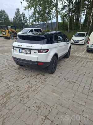 Balts Land Rover Range Rover Evoque 2014 Rīga, ar dzinēja tilpumu 2.00 L un nobraukumu 200 tūkst. km par 8500 €, foto 4 vietnē AUTOMOTO.COM.LV