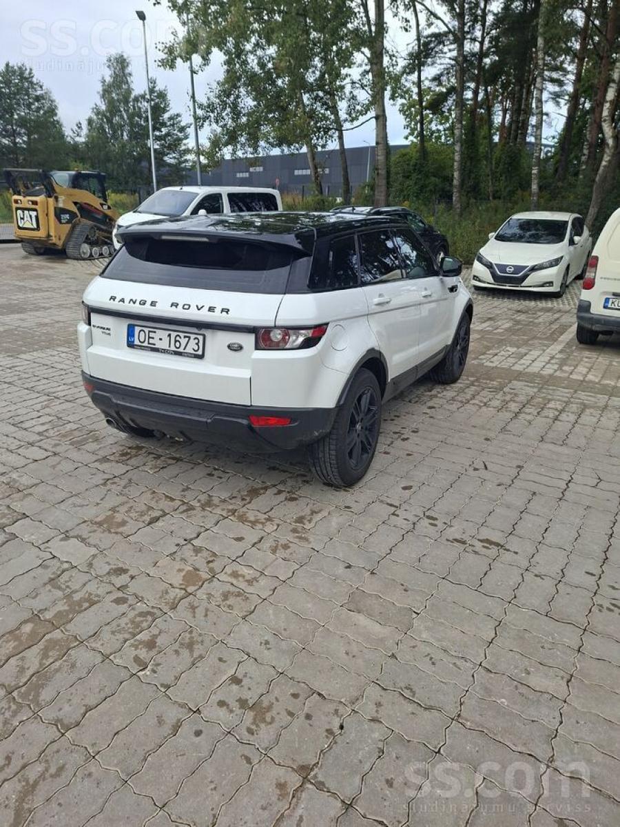 Balts Land Rover Range Rover Evoque 2014 Rīga, ar dzinēja tilpumu 2.00 L un nobraukumu 200 tūkst. km par 8500 €, foto 4 vietnē AUTOMOTO.COM.LV