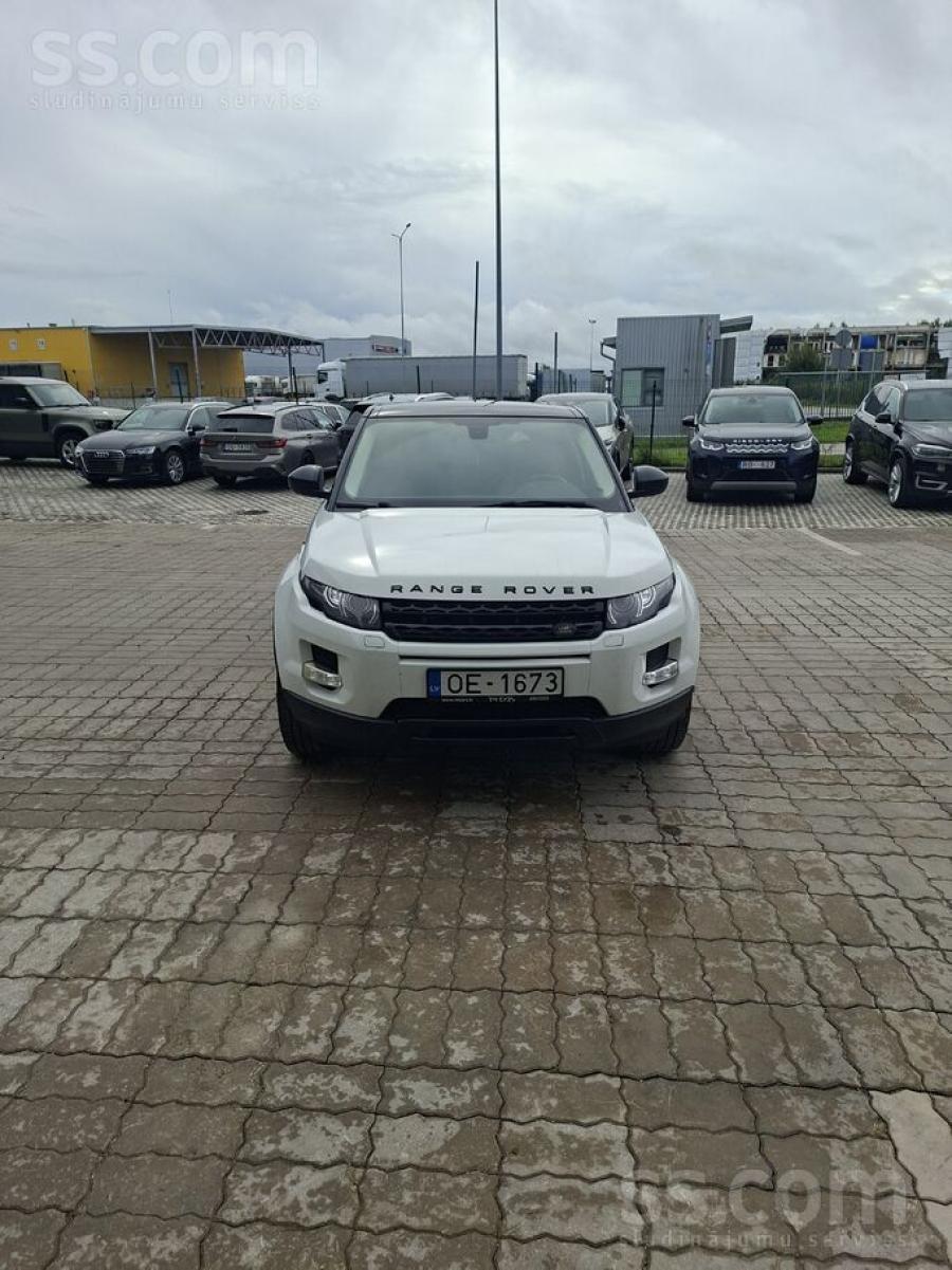 Balts Land Rover Range Rover Evoque 2014 Rīga, ar dzinēja tilpumu 2.00 L un nobraukumu 200 tūkst. km par 8500 €, foto 6 vietnē AUTOMOTO.COM.LV