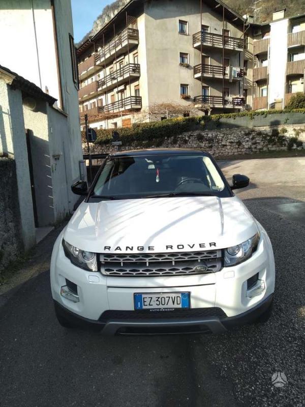 White Land Rover Range Rover Evoque 2015 in Kaunas, with an engine capacity of 2.20 L and mileage of 200 thousand km for 10500 €, photo 1 on AUTOMOTO.COM.LV