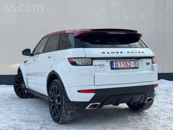 Balts Land Rover Range Rover Evoque 2015 Rīga, ar dzinēja tilpumu 2.20 L un nobraukumu 203 tūkst. km par 14450 €, foto 4 vietnē AUTOMOTO.COM.LV