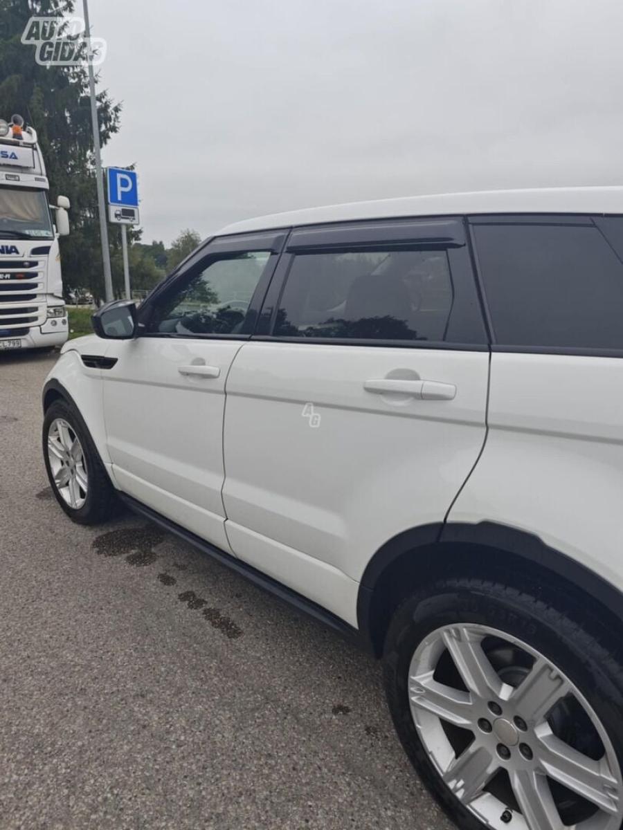 Balts Land Rover Range Rover Evoque 2015 Zarasai, ar dzinēja tilpumu 2.20 L un nobraukumu 240 tūkst. km par 12700 €, foto 3 vietnē AUTOMOTO.COM.LV