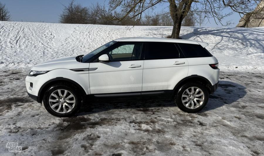 Balts Land Rover Range Rover Evoque 2015 Kauņa, ar dzinēja tilpumu 2.20 L un nobraukumu 161 tūkst. km par 12400 €, foto 3 vietnē AUTOMOTO.COM.LV
