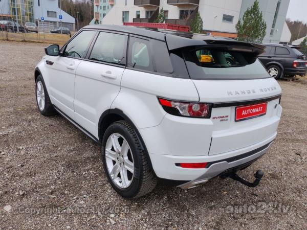 Balts Land Rover Range Rover Evoque 2015 Tallina, ar dzinēja tilpumu 2.20 L un nobraukumu 180 tūkst. km par 12999 €, foto 3 vietnē AUTOMOTO.COM.LV