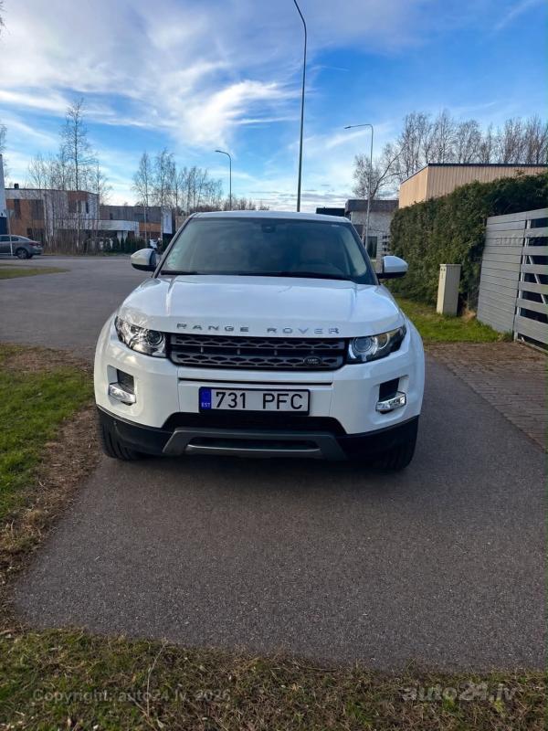 White Land Rover Range Rover Evoque 2015 in Tallinn, with an engine capacity of 2.20 L and mileage of 178 thousand km for 11800 €, photo 5 on AUTOMOTO.COM.LV