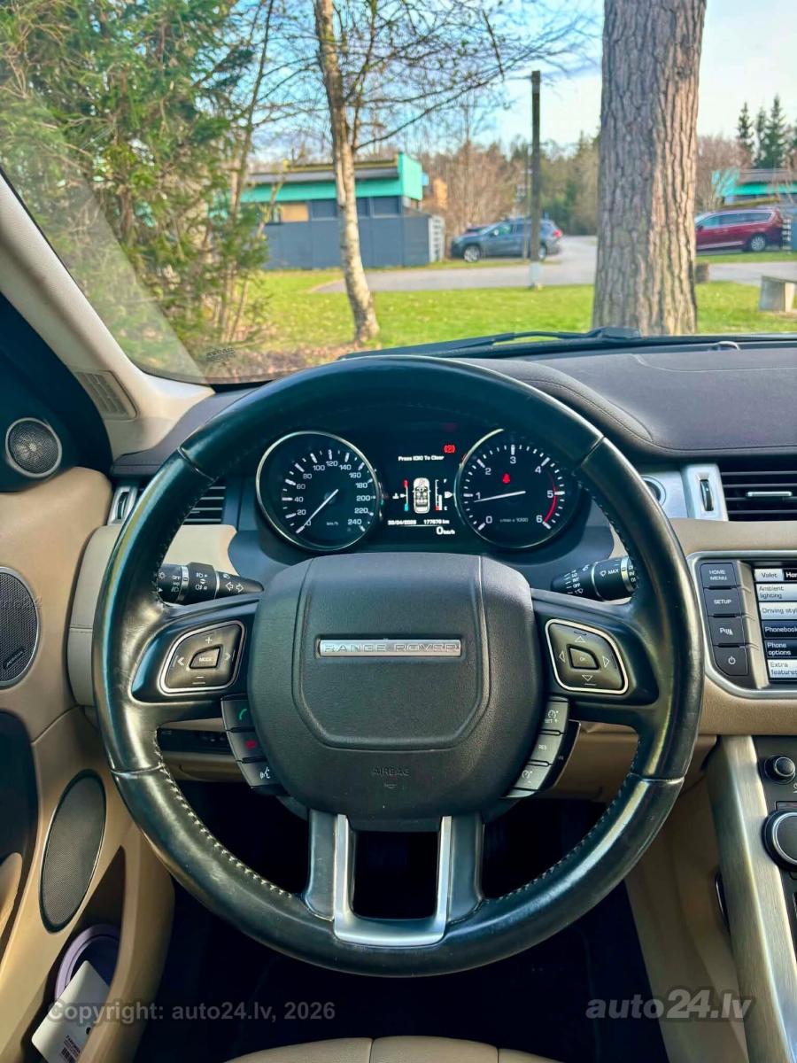 Balts Land Rover Range Rover Evoque 2015 Tallina, ar dzinēja tilpumu 2.20 L un nobraukumu 178 tūkst. km par 11800 €, foto 7 vietnē AUTOMOTO.COM.LV