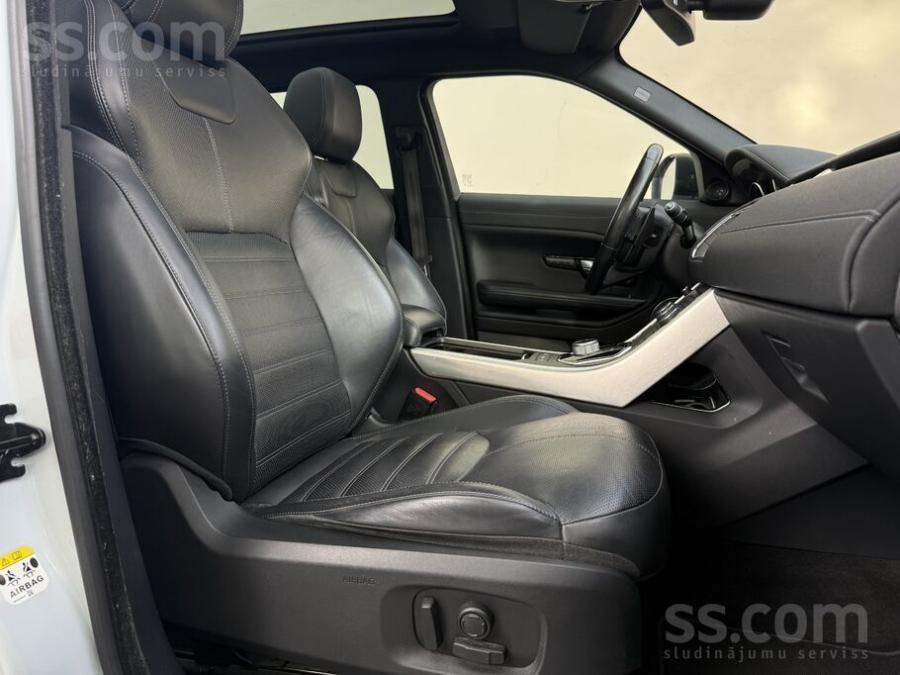 Balts Land Rover Range Rover Evoque 2015 Rīga, ar dzinēja tilpumu 2.00 L un nobraukumu 115 tūkst. km par 14900 €, foto 12 vietnē AUTOMOTO.COM.LV