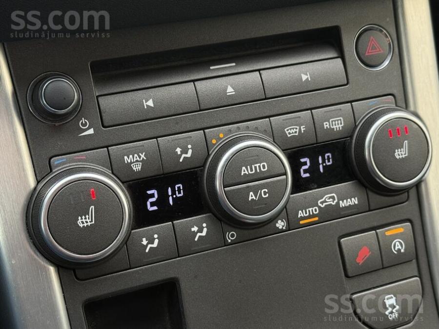 Balts Land Rover Range Rover Evoque 2015 Rīga, ar dzinēja tilpumu 2.00 L un nobraukumu 115 tūkst. km par 14900 €, foto 20 vietnē AUTOMOTO.COM.LV