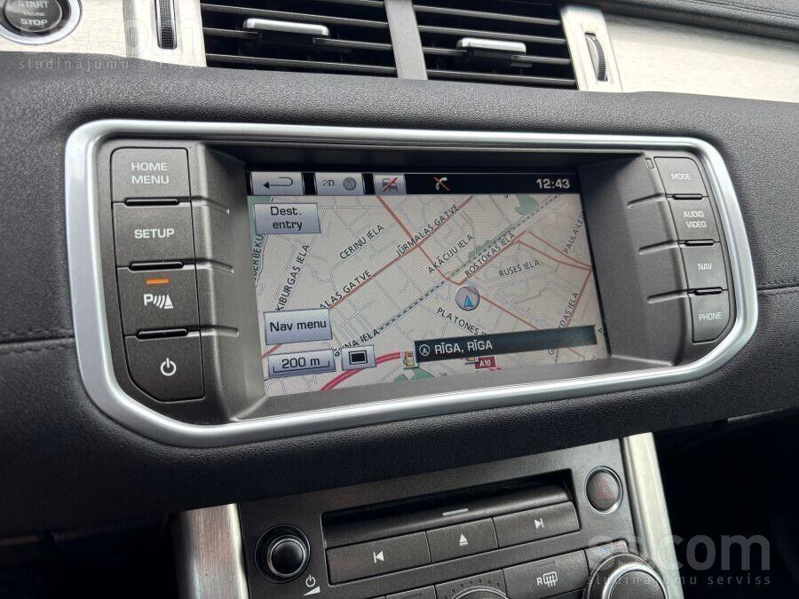 White Land Rover Range Rover Evoque 2015 in Riga, with an engine capacity of 2.20 L and mileage of 205 thousand km for 9650 €, photo 16 on AUTOMOTO.COM.LV