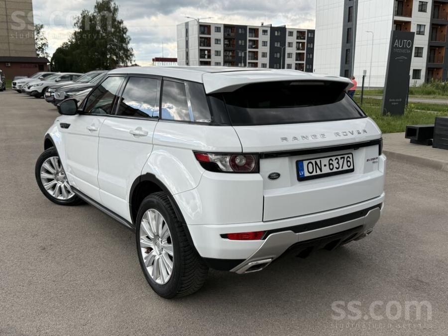 Balts Land Rover Range Rover Evoque 2015 Jelgava, ar dzinēja tilpumu 2.20 L un nobraukumu 0 tūkst. km par 13750 €, foto 4 vietnē AUTOMOTO.COM.LV
