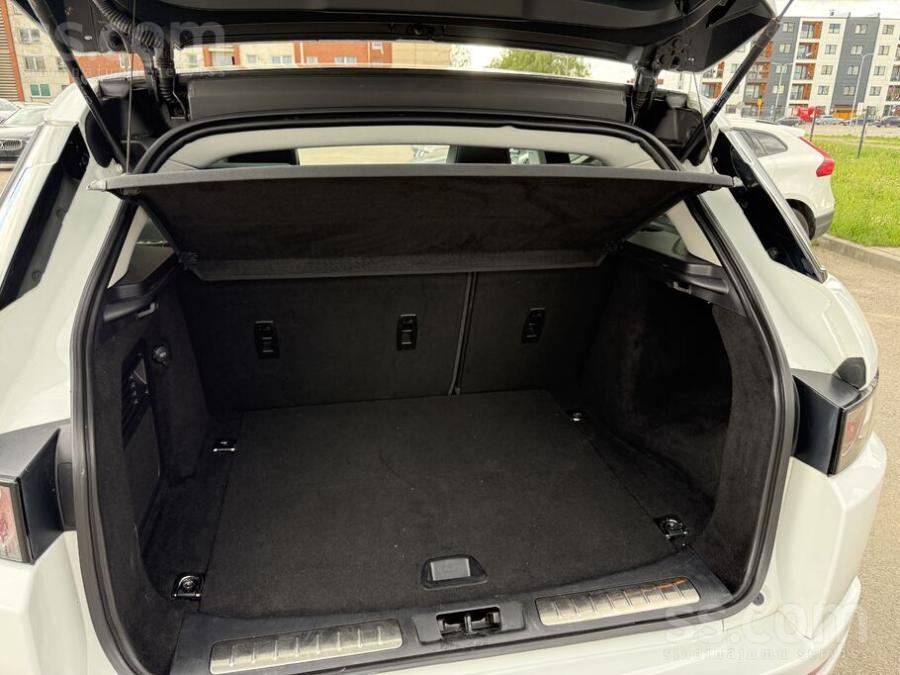 Balts Land Rover Range Rover Evoque 2015 Jelgava, ar dzinēja tilpumu 2.20 L un nobraukumu 0 tūkst. km par 13750 €, foto 9 vietnē AUTOMOTO.COM.LV