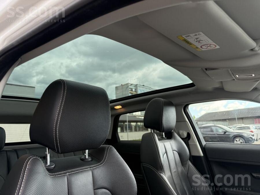 Balts Land Rover Range Rover Evoque 2015 Jelgava, ar dzinēja tilpumu 2.20 L un nobraukumu 0 tūkst. km par 13750 €, foto 14 vietnē AUTOMOTO.COM.LV