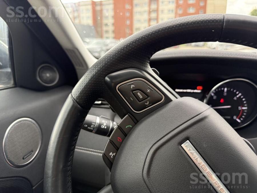 Balts Land Rover Range Rover Evoque 2015 Jelgava, ar dzinēja tilpumu 2.20 L un nobraukumu 0 tūkst. km par 13750 €, foto 21 vietnē AUTOMOTO.COM.LV