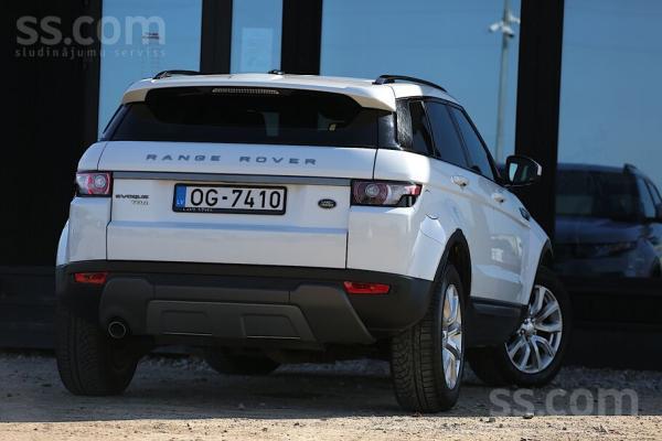 White Land Rover Range Rover Evoque 2015 in Tukums, with an engine capacity of 2.20 L and mileage of 220 thousand km for 11690 €, photo 2 on AUTOMOTO.COM.LV