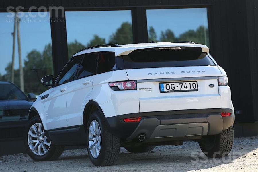 White Land Rover Range Rover Evoque 2015 in Tukums, with an engine capacity of 2.20 L and mileage of 220 thousand km for 11690 €, photo 5 on AUTOMOTO.COM.LV