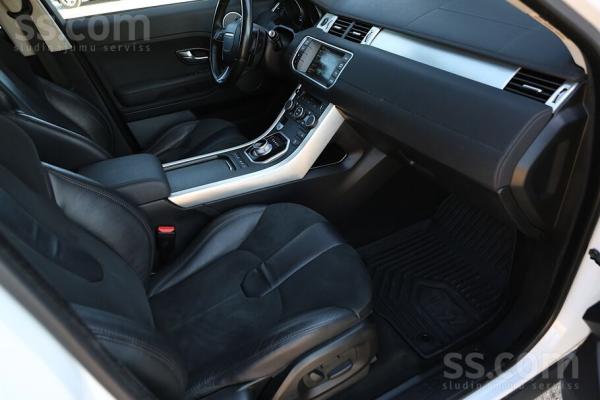 White Land Rover Range Rover Evoque 2015 in Tukums, with an engine capacity of 2.20 L and mileage of 220 thousand km for 11690 €, photo 10 on AUTOMOTO.COM.LV