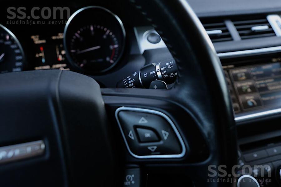 White Land Rover Range Rover Evoque 2015 in Tukums, with an engine capacity of 2.20 L and mileage of 220 thousand km for 11690 €, photo 14 on AUTOMOTO.COM.LV