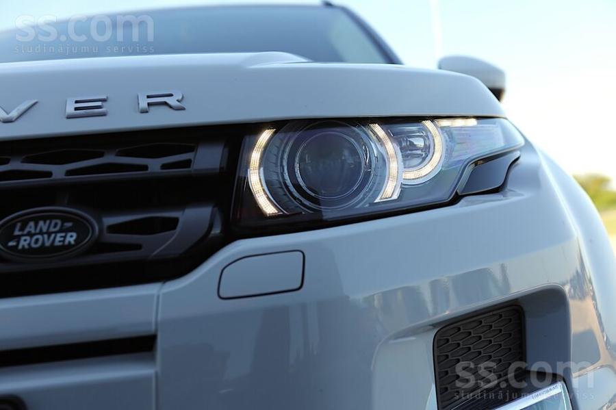 White Land Rover Range Rover Evoque 2015 in Tukums, with an engine capacity of 2.20 L and mileage of 220 thousand km for 11690 €, photo 26 on AUTOMOTO.COM.LV