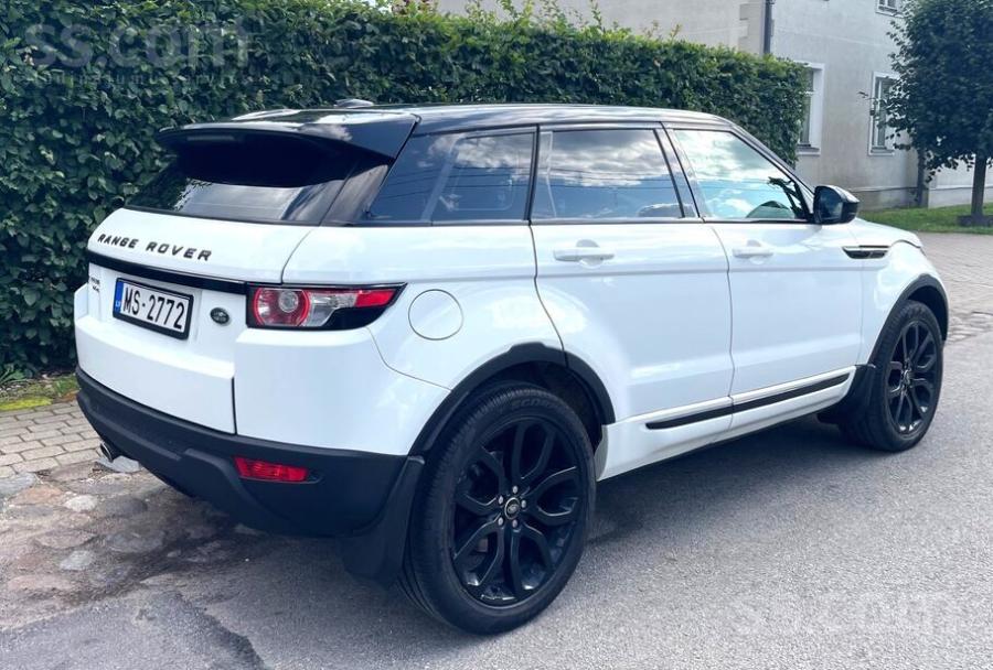 Balts Land Rover Range Rover Evoque 2015 Rīga, ar dzinēja tilpumu 2.20 L un nobraukumu 276 tūkst. km par 7900 €, foto 5 vietnē AUTOMOTO.COM.LV