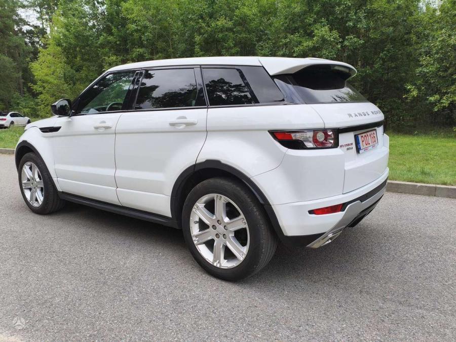 Balts Land Rover Range Rover Evoque 2015 Viļņa, ar dzinēja tilpumu 2.18 L un nobraukumu 268 tūkst. km par 9500 €, foto 3 vietnē AUTOMOTO.COM.LV